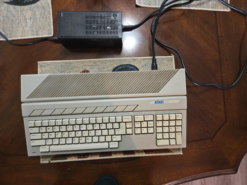Atari 520ST Computer - with Power Supply - Tested to turn on | eBay