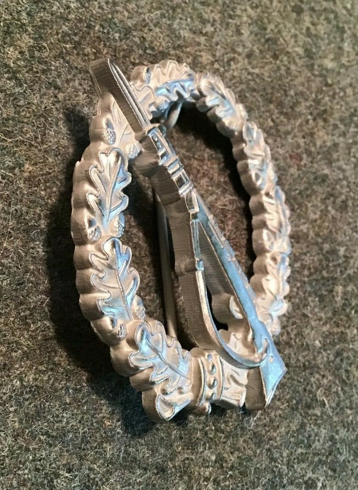 GERMAN WWII INFANTRY ASSAULT BADGE IN SILVER 1957 BUNDESREPUBLIK ...