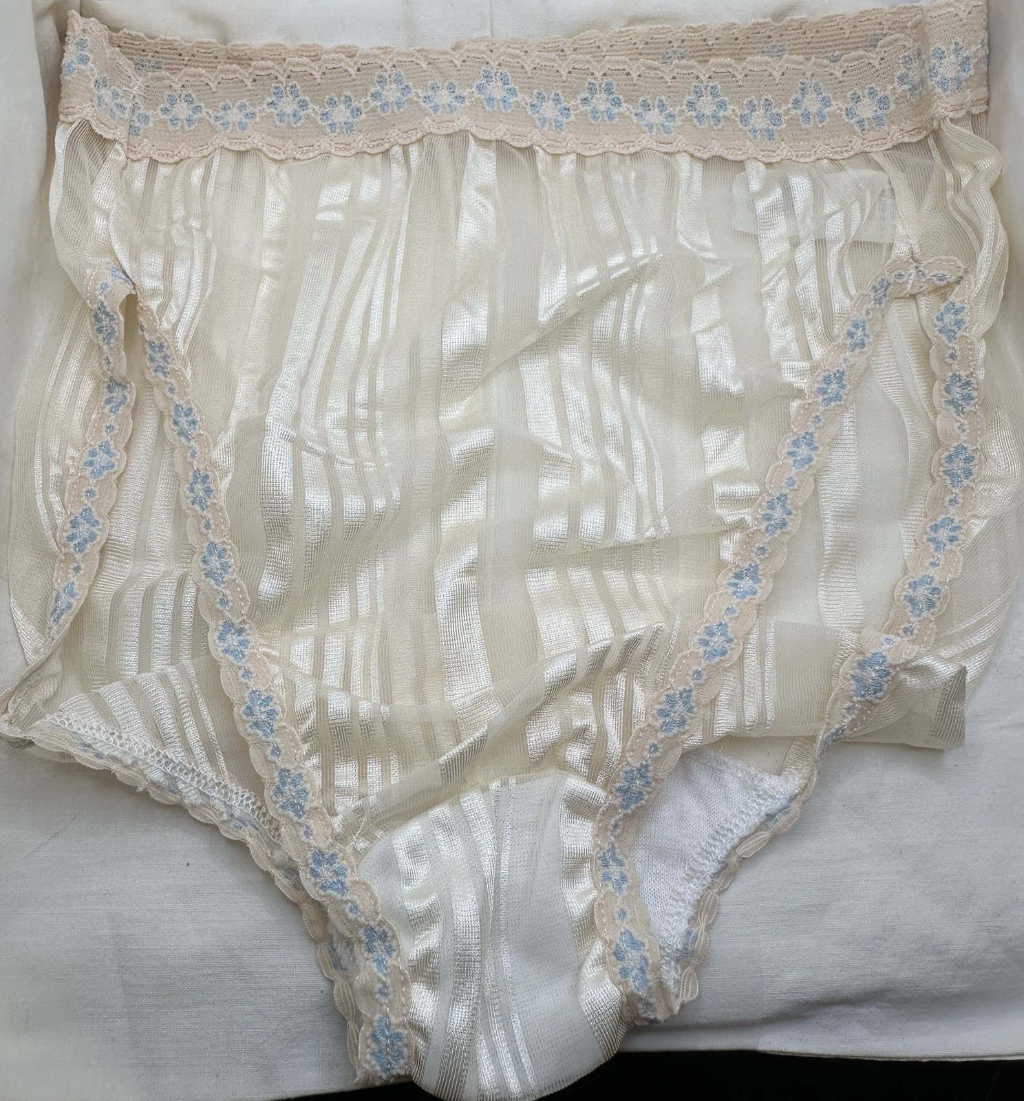 Vintage Victoria's Secret Sheer Mesh Lace Peach Bikin… - Gem