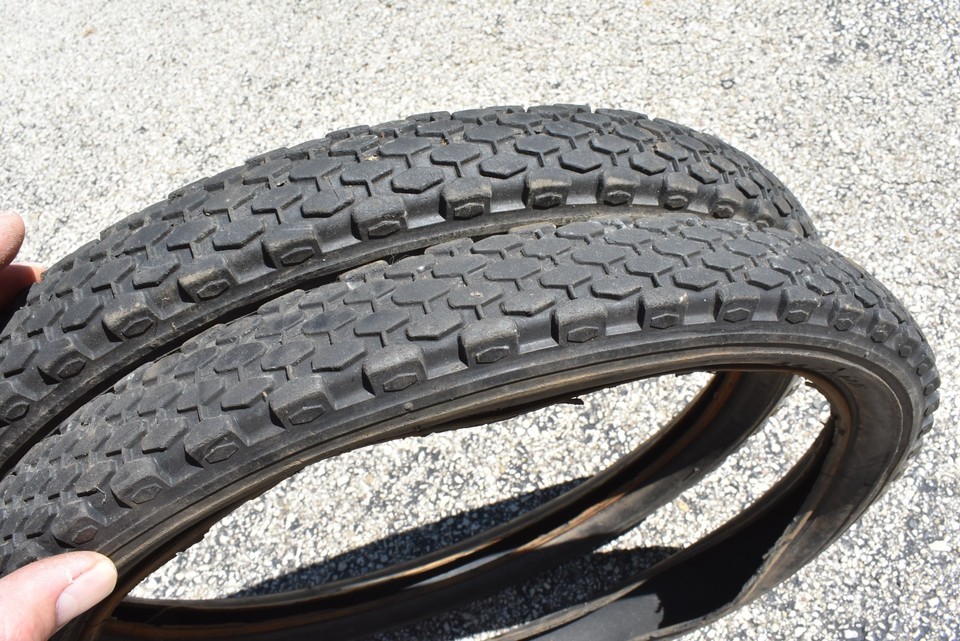 Kelly Springfield Muscle Bike Bicycle Tire Studded Armor Trac 20X2.125 ...