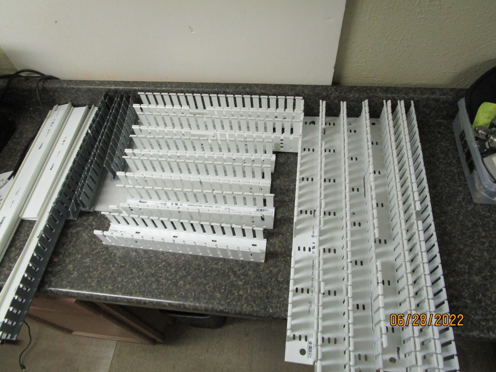 Qty / Lot of (32) Panduit Wire Duct G1X3WH6 G2X3WH6 SD3H6 C1WH6-F C2WH6 ...