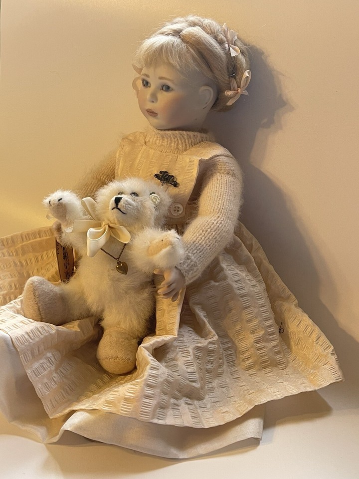 Lynne and Michael Roche artist doll Beth And Her Box Of Treasures 24/50 ...