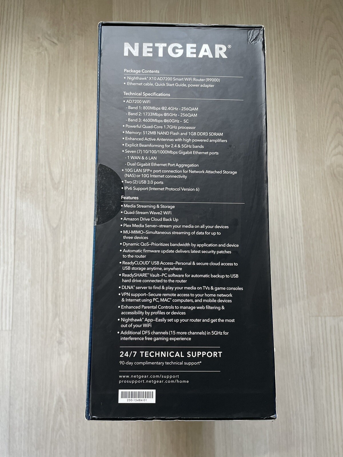 NETGEAR Nighthawk X10 7200 Mbps 7 Port Wireless AD Router (R9000-100NAS ...