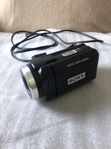 Sony HDEXPS Digital Zoom HandyCam Camcorder Black With Micro USB Cable ...