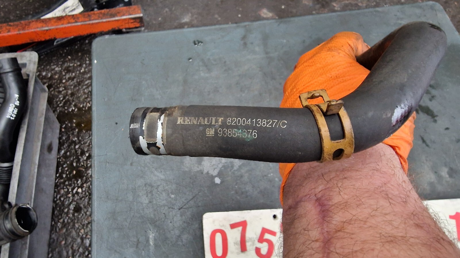 VIVARO TRAFIC PRIMASTAR 2002 - 2014 COOLANT PIPE HOSE 8200413827 ...