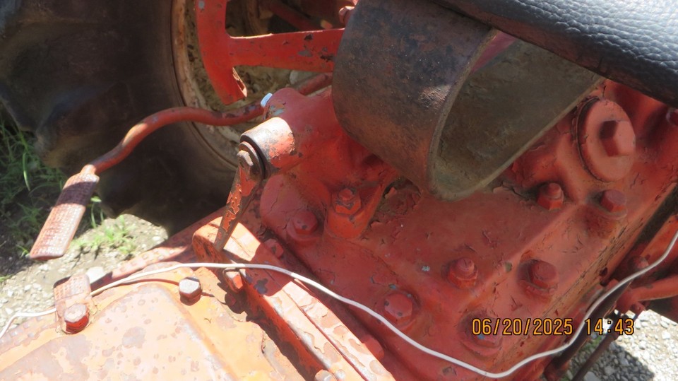 FORD JUBILEE,NAA, TRACTOR REMOTE SELECTOR VALVE | eBay