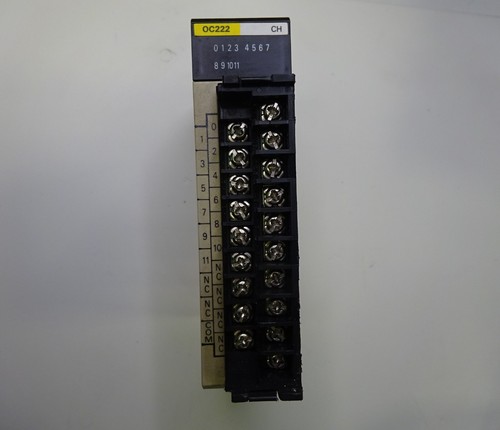 C200H-OC222 OMRON Automate Programmable, testé, révisé et garanti 6 ...