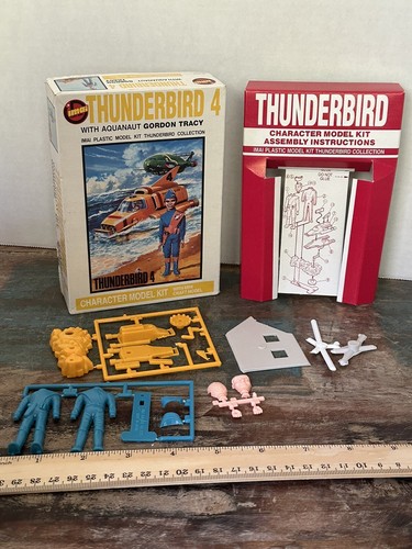IMAI MODEL KIT THUNDERBIRDS GORDON TRACY WITH THUNDERBIRD 4 Unassembled ...