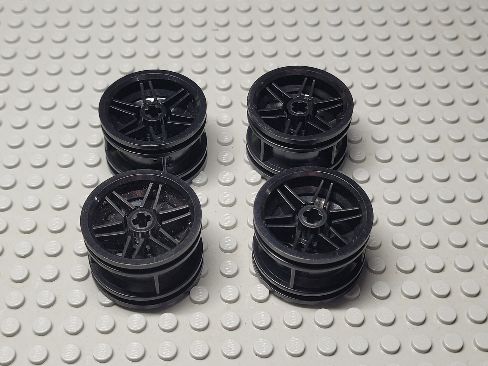 Lego Wheels and Tyres 56092/11208/41896/60208 Various colours/sizes ...