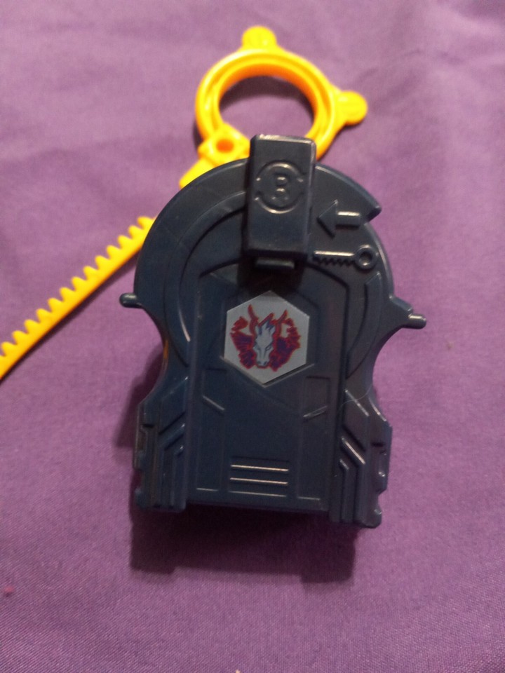 Beyblade 2010 Launcher BLUE And YELLOW Ripcord Tomy Hasbro | eBay