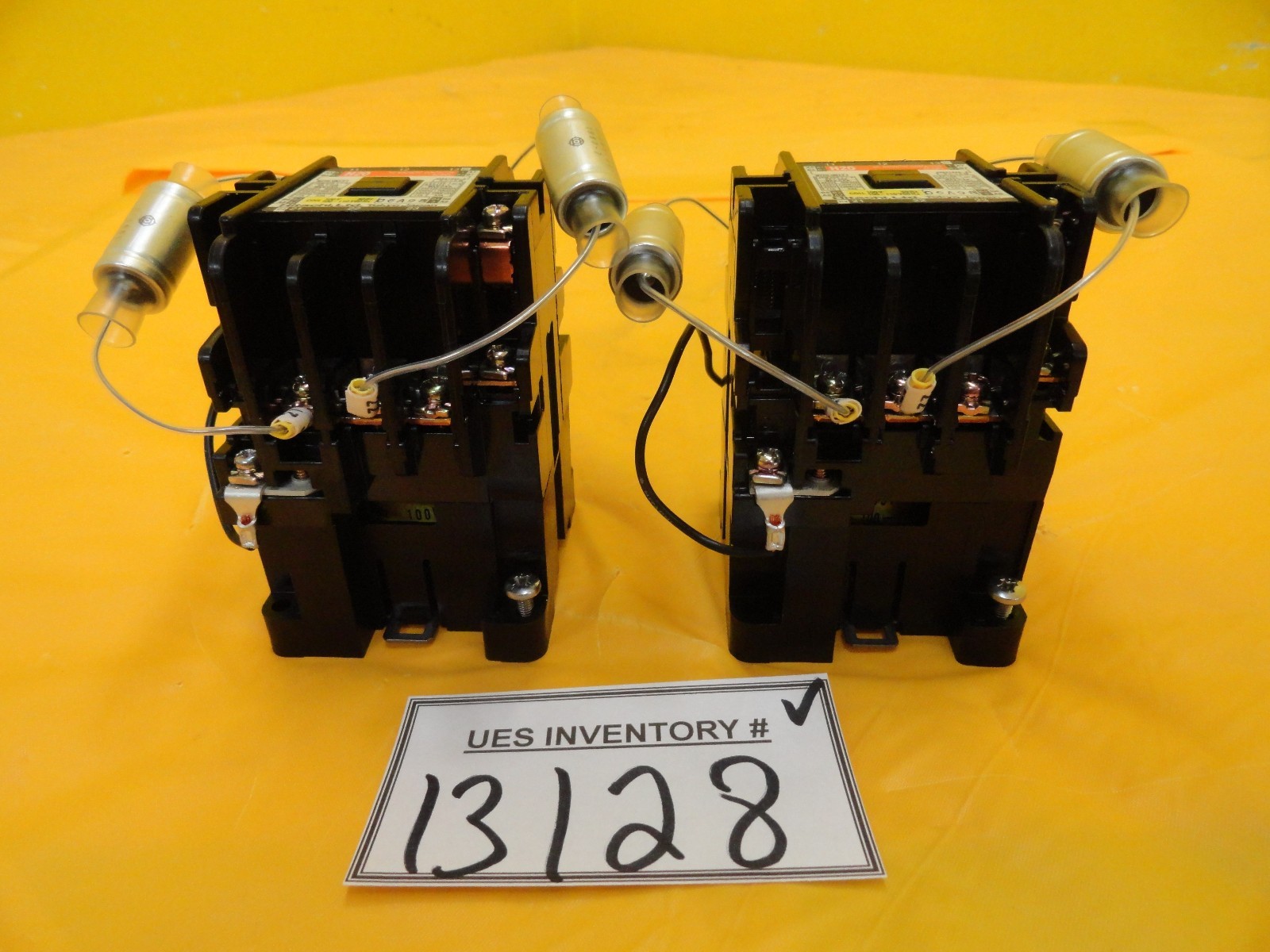 Hitachi H20 AC Magnetic Contactor AC 600V YQ-24 Lot of 2 Used Working ...