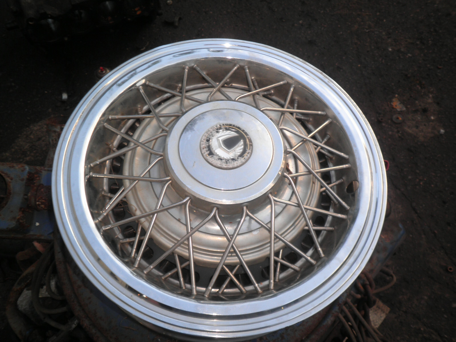 Wire wheel hub cap 2 of them 15" | eBay