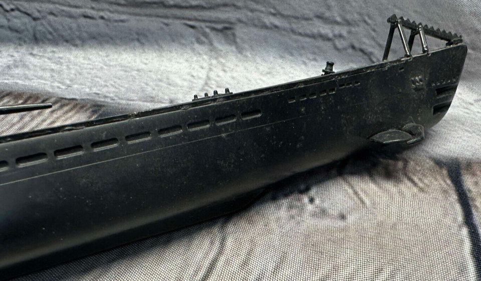Aurora FF German Wolfpack U-Boat 716 MODEL PLASTIC 1961 1/600 SCALE | eBay
