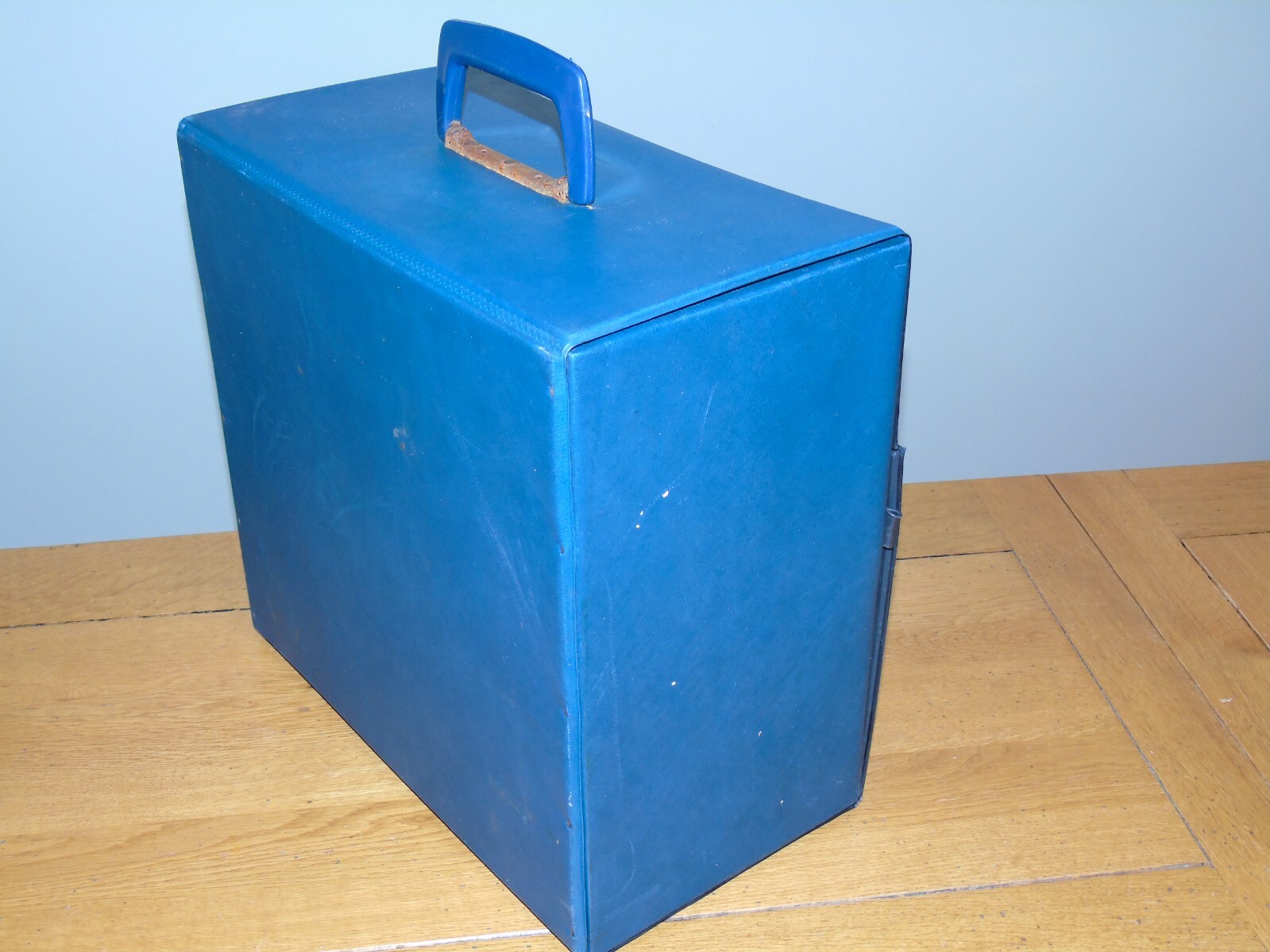 Vinyl Record Case Box - Vintage 70's Blue Vinyl LP Record Case / Box ...