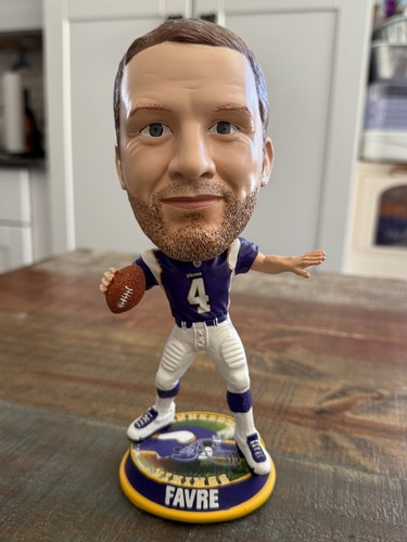 BRETT FAVRE Minnesota Vikings NFL BIGhead AUTOGRAPHED Bobblehead COA ...
