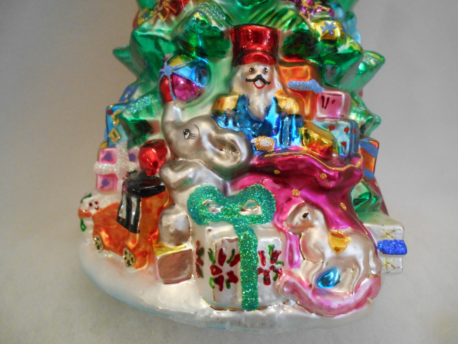 RADKO "GRAND TEDDY TREE" 1011015 2004 8 1/2" X 5" BEAR TOYS ALL AROUND ...