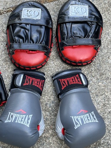 Boxing Equipment Combat Sport Grappling Gloves/Everlast Gloves/Focus ...