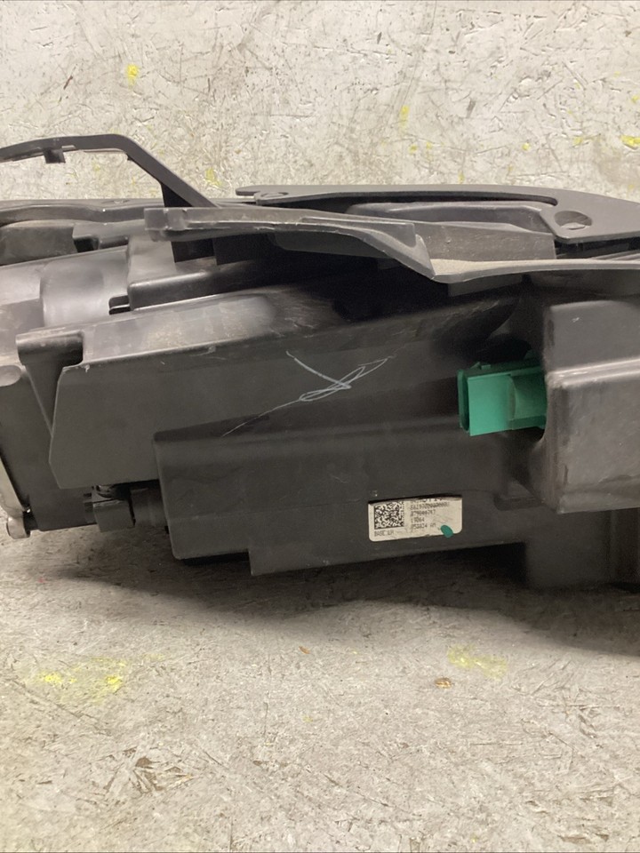 2018-2021 Chevrolet Traverse Left LH DRIVER SIDE HEADLIGHT OEM HID ...