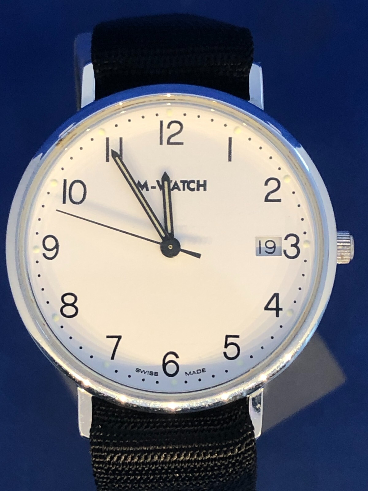 Vintage Montre Watch Uhr M-WATCH M7607.800S3 MONDAINE Quartz Bracelet ...