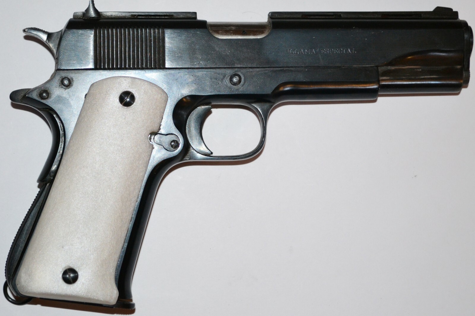 Llama Especial pistol grips smooth pearl white plastic | eBay