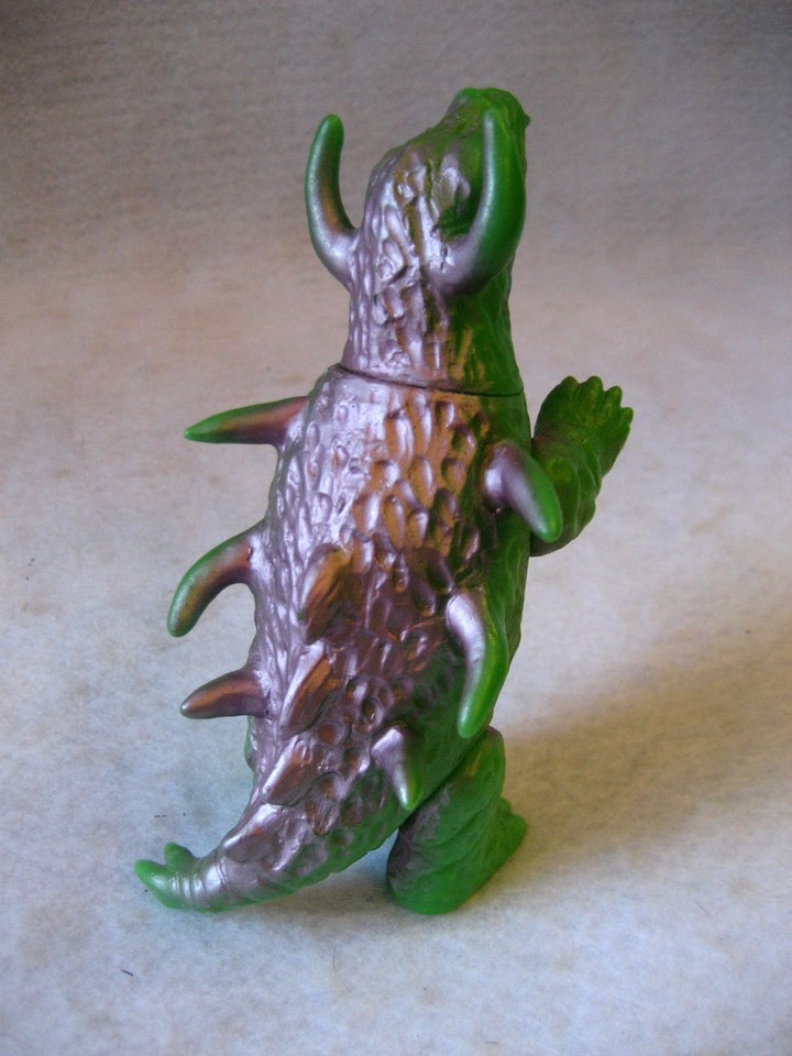 Ultraman vintage BULLMARK Kaiju MAGNEDON vinyl Japanese monster figure ...