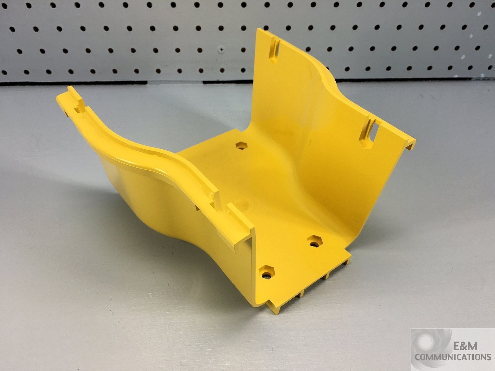 NEW FGS-MDSA-AB ADC TE COMMSCOPE FIBERGUIDE 4 INCH TO 6 INCH ADAPTER | eBay