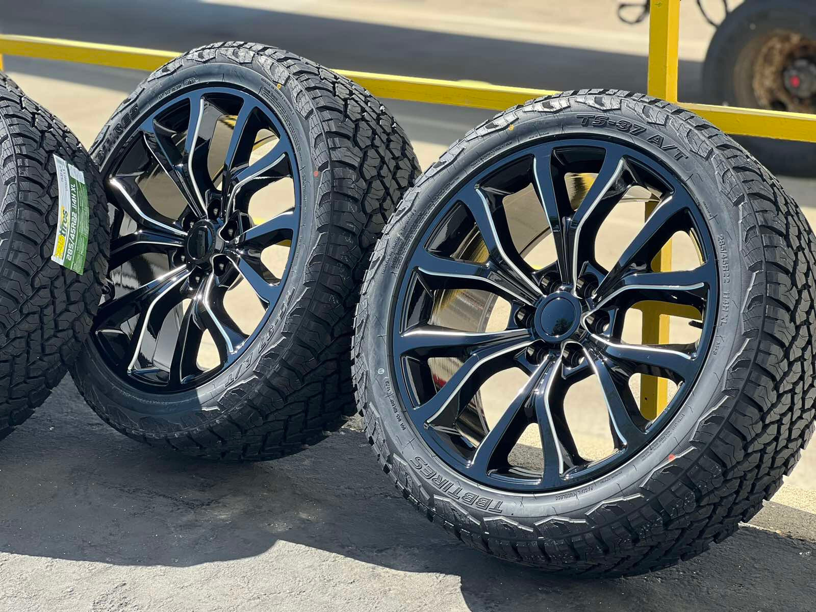 2023 Wheels Rims Tires 22" Ford F-150 Expedition F150 2004-2023 OEM ...