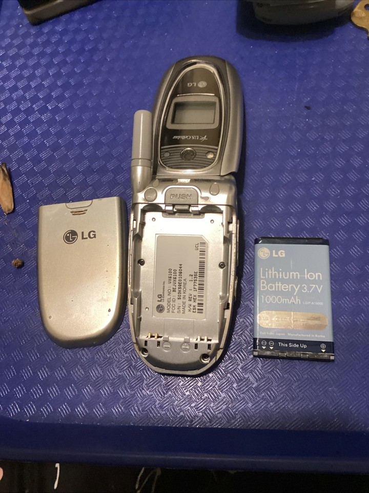 NOSTALGIAC VINTAGE US CELLULAR PHONE LG MODEL# VX6100 UNTESTED FLIP ...
