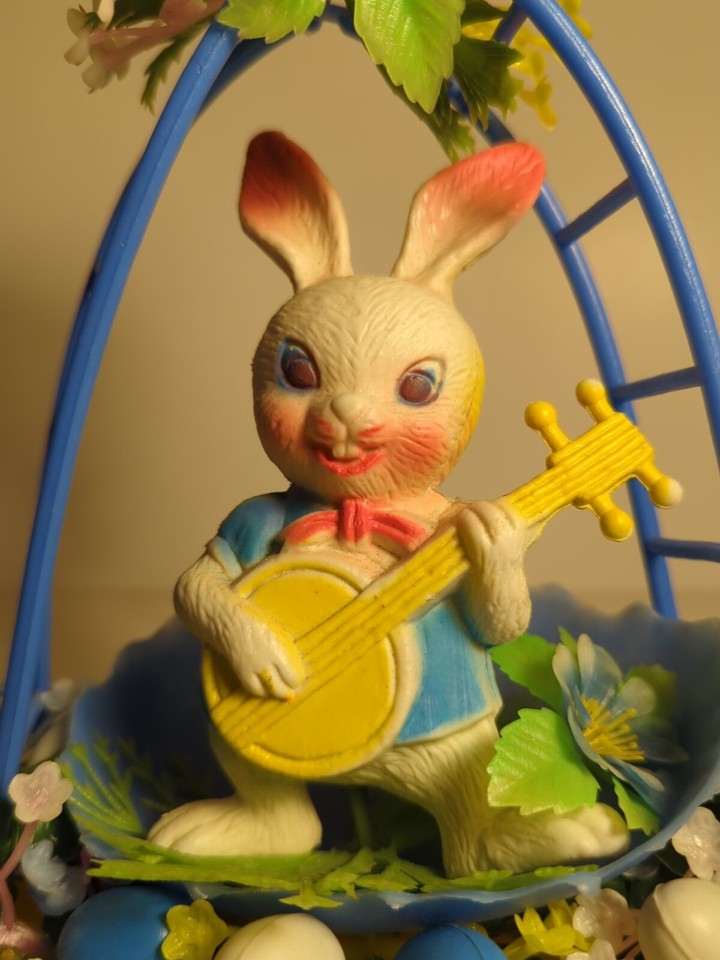 Vintage Happy Easter Bunny Rabbit with Banjo Trellis Eggs Plastic Decor ...