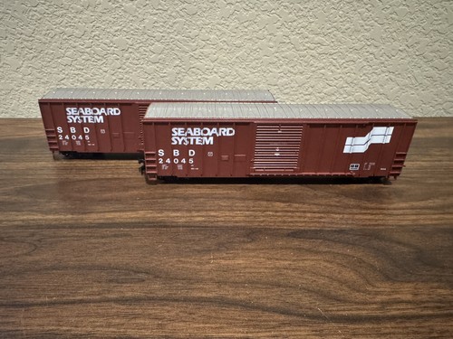Lot of 2 Roundhouse HO Scale Seaboard System (SBD) 50’ Exterior Post ...