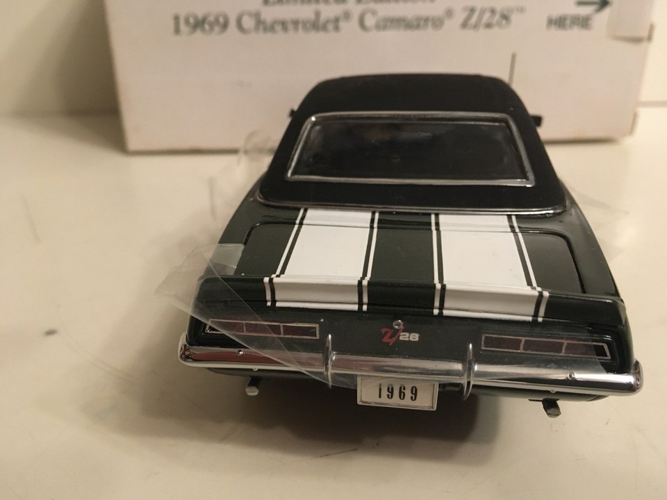 DANBURY MINT 1:24 GREEN 1969 CHEVY CAMARO HDTP Z28 LM ED 681/5000 in ...