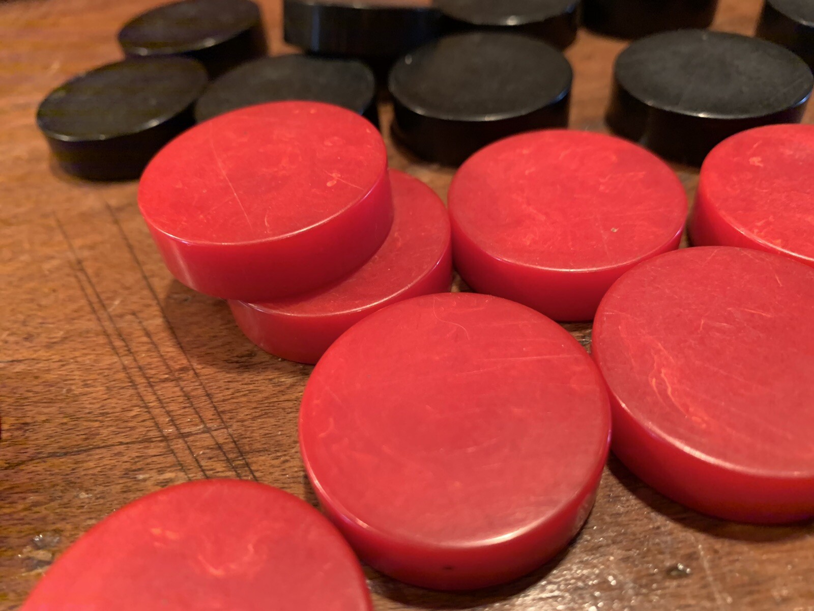 Lot 25 Vintage Swirl Oxblood Red And Black Catalin Bakelite Backgammon ...