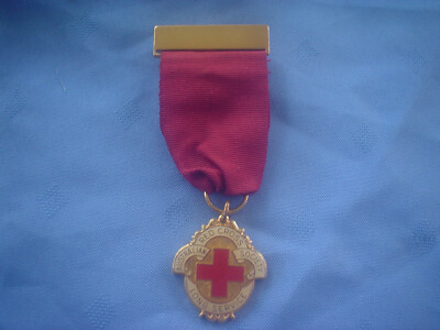 Red Cross Long Service Medal Year 2002 Name And Numbered On back | eBay