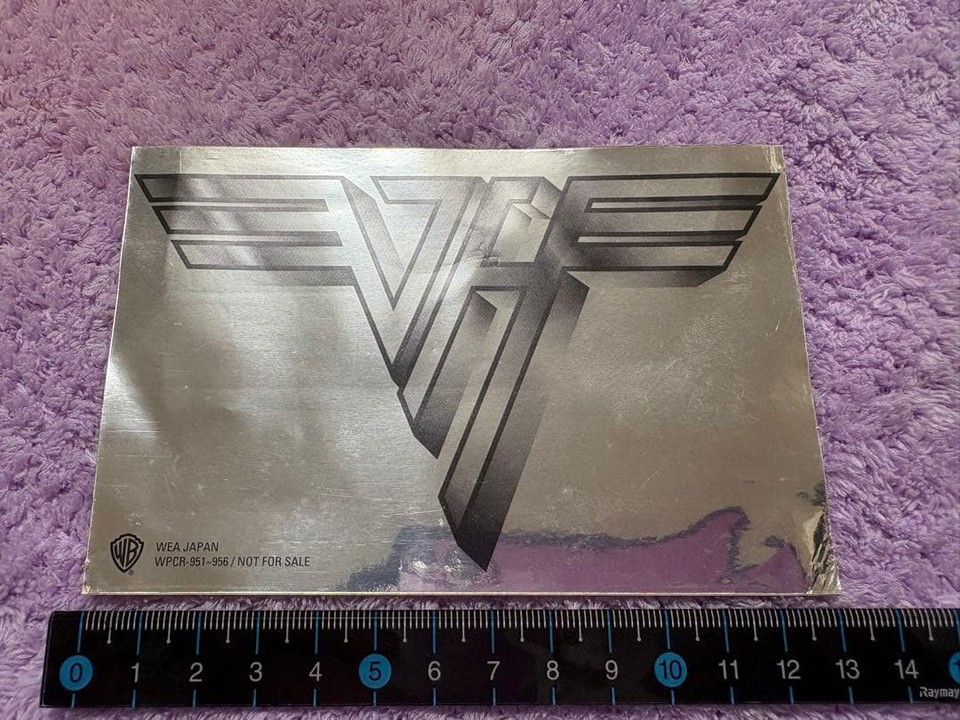 Van Halen Box 1978-1984 6CD Box Set Sticker keychain Set Japan 1997 CD ...