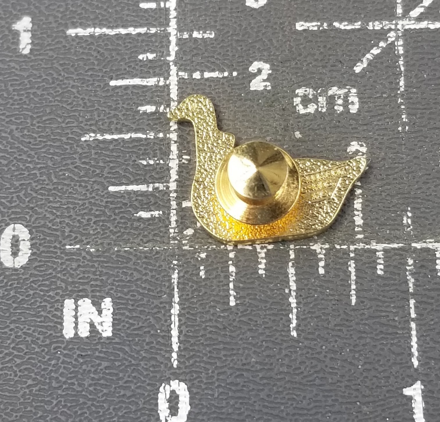 VTG Hallmark Christmas Canadian Goose Bird Enamel Pin Tie Tack Holiday ...