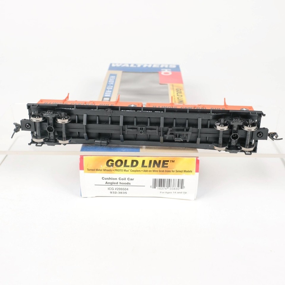 Walthers HO Scale Illinois Central Gulf Cushion Coil Car Angled Hoods ...