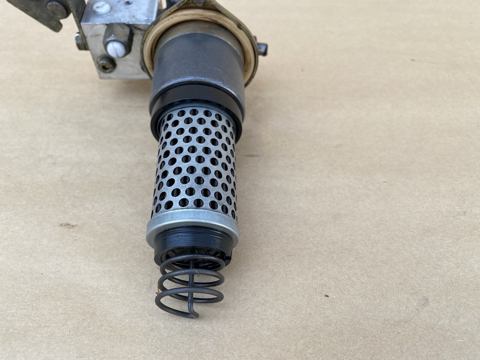 Mercedes-Benz W116 W126 450SEL 6.9 Hydro Pneumatic Suspension Pressure ...