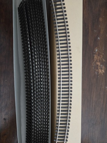 Atlas HO Model Train Track 30" R 9 Tracks In Box | eBay