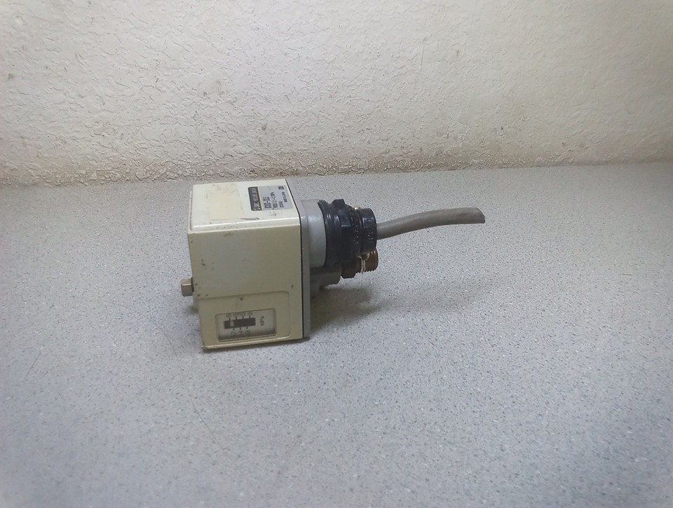 SMC IS3000-02L5 Pressure Switch | eBay