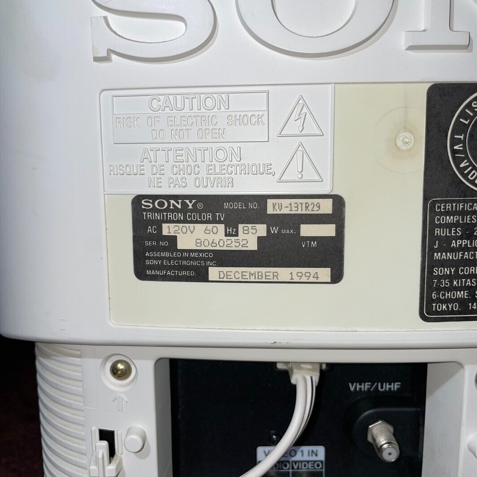 Sony Trinitron CRT TV 13" KV-13TR29 White OEM Remote Tube | eBay