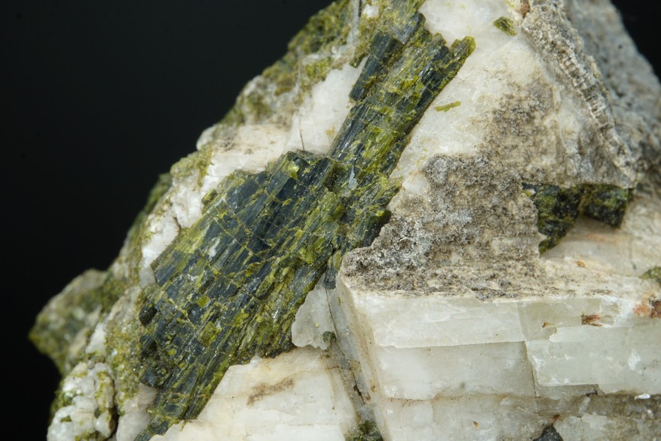 Epidote, Calcite & Galena / Creole Mine, Utah / Rare Mineral Crystal ...