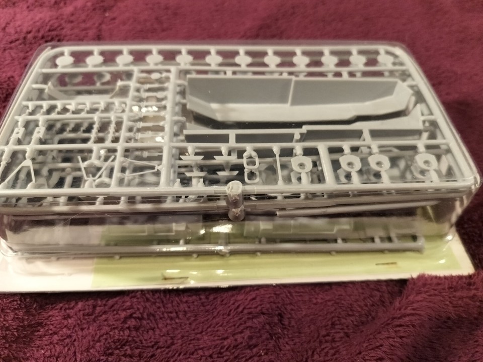 ANDROMEDA 1:35 RAOUL FRR-VI 51 Fighting Robot Model Kit #002 Colony 50 ...