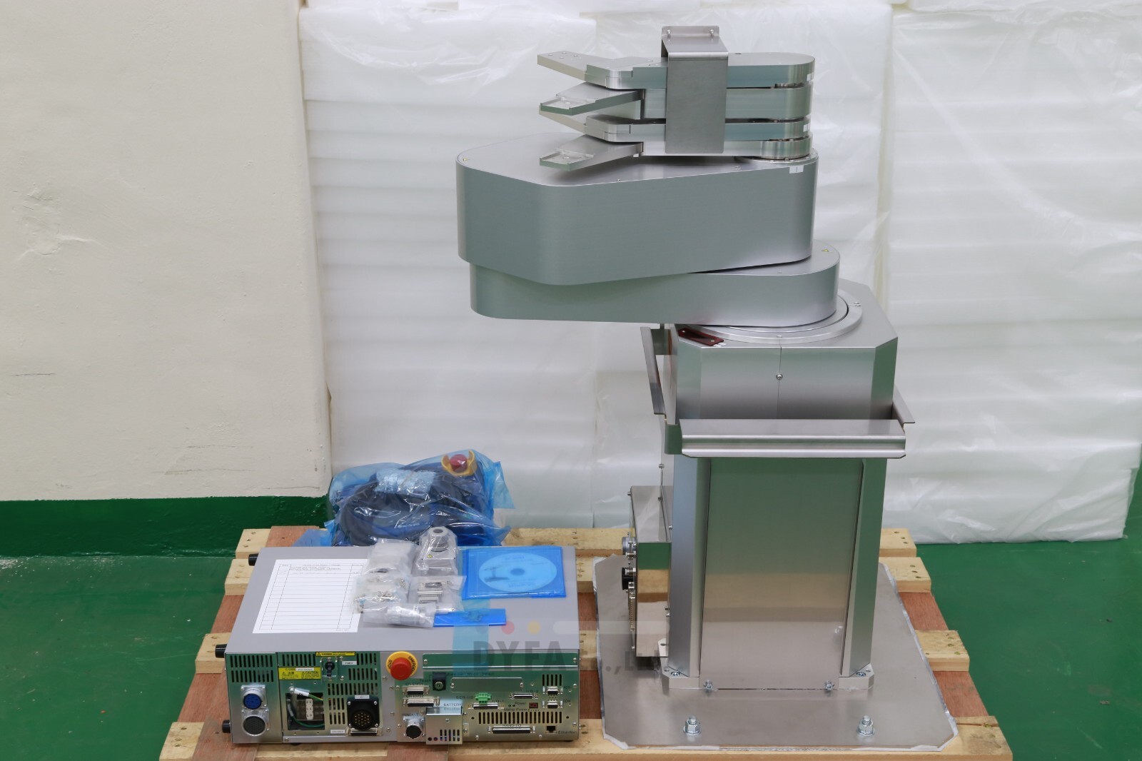 SANKYO WAFER ROBOT NNB SC5000-EX2-1001 & ROBOT SR8262PSK03 SEM-I-1465 ...