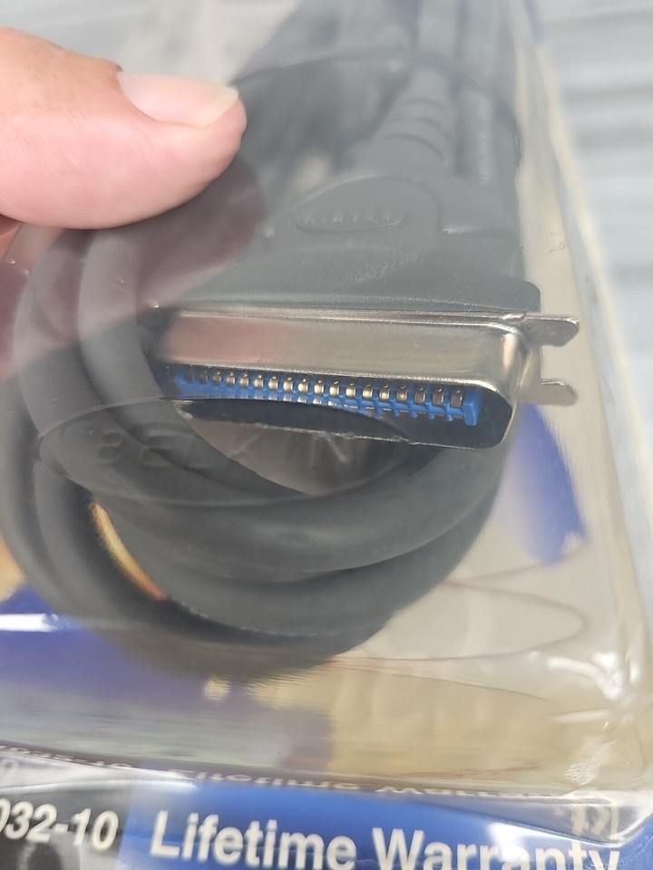 Belkin Pro Series Bi Directional Printer Cable DB25 Male/Centronics 36 ...