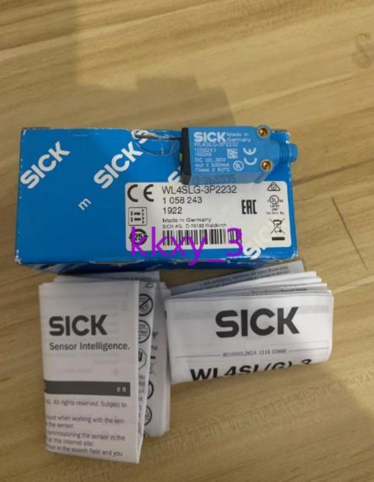 1 PCS Brand new original photoelectric sensor 1058243 WL4SLG-3P2232 ...