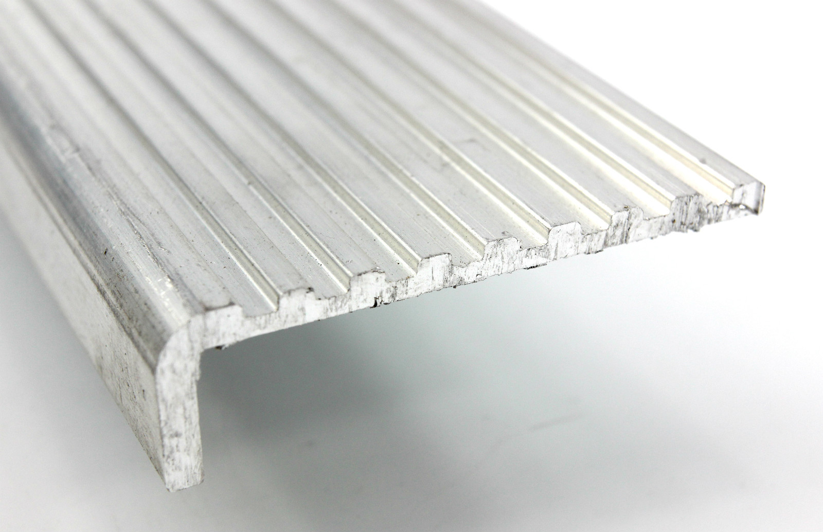 ALUMINIUM Stair Nosing FLUTED ANGLE Anti Slip Edging for Stairs Steps ...