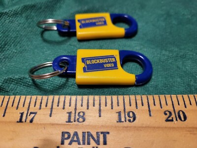 LOT OF 2 VINTAGE BLOCKBUSTER VIDEO PLASTIC KEY RING KEY CHAIN NEW! FREE ...
