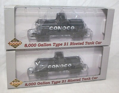 2 LIFE-LIKE PROTO 2000 HO CONOCO 8,000 GAL TYPE 21 TANK CARS ...