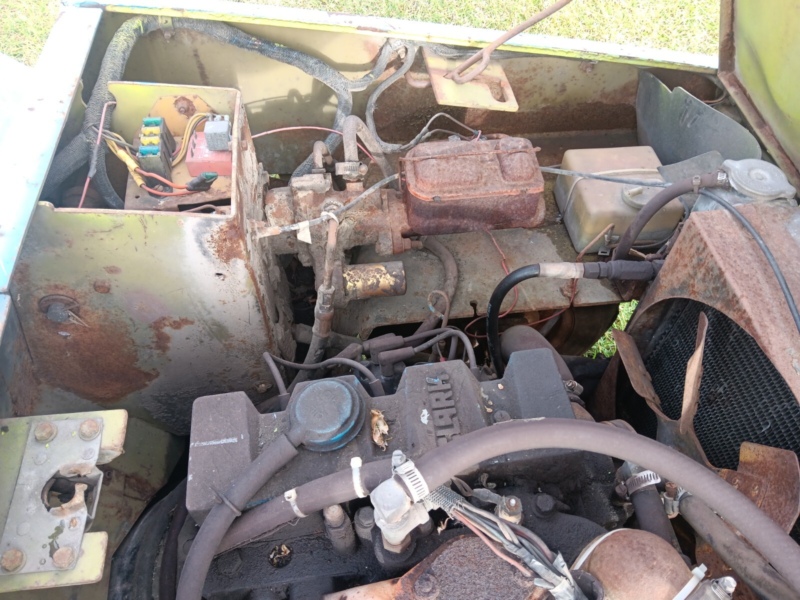 Clark Aircraft Towing Tug Model GT50 Engine Runs On Propane | eBay