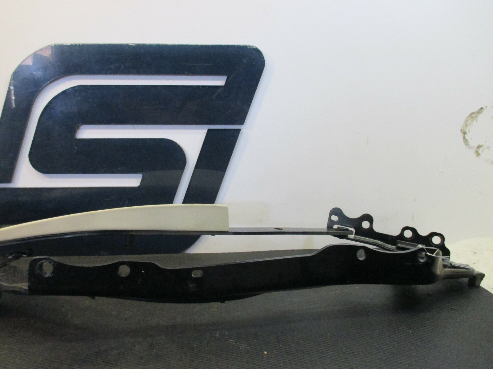 2002 Lexus SC430 3UZ-FE Passenger Convertible Roof Lift Top Motor ...